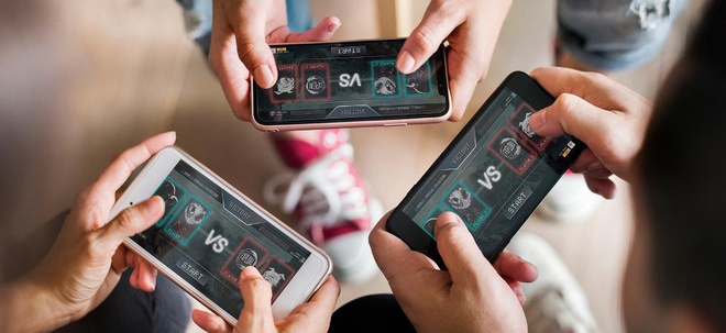 Vì sao chơi game ngày Tết lại... "sướng" hơn ngày thường? | OtakuGO