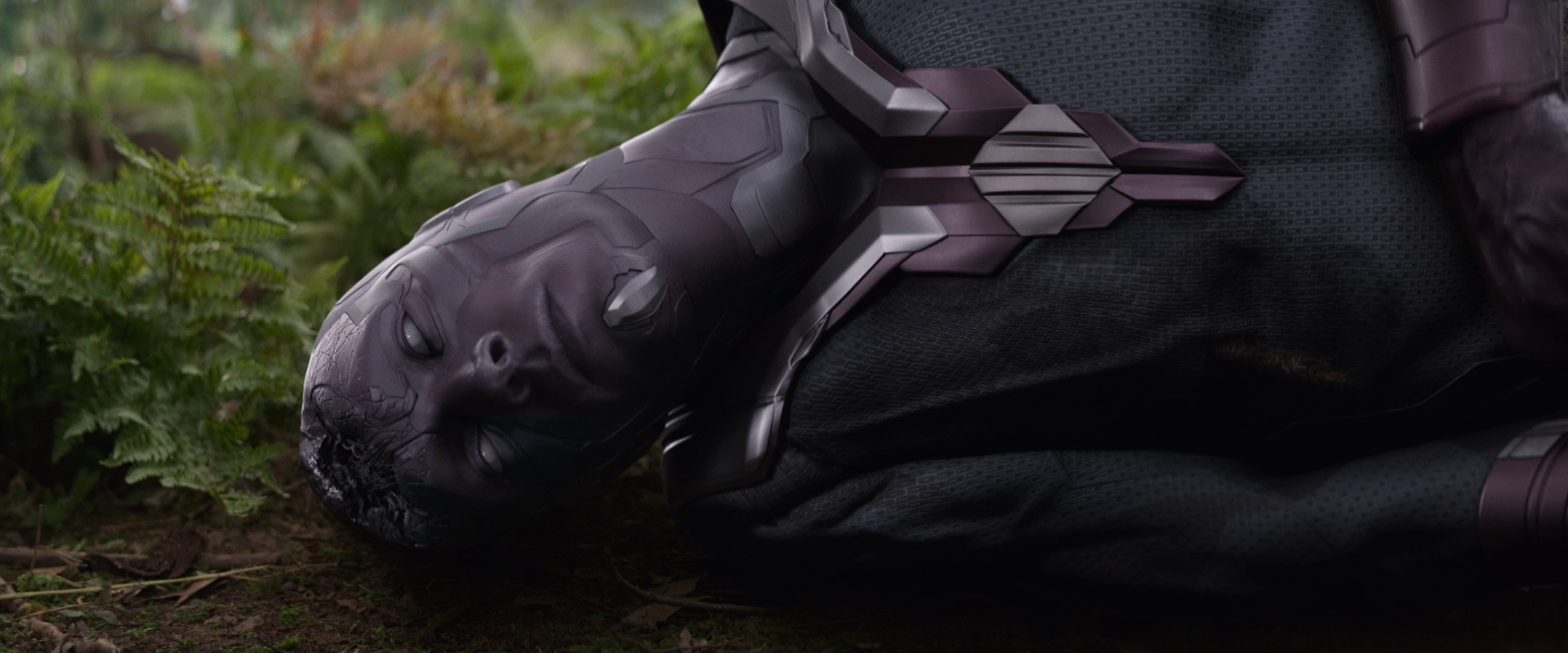 Scarlet Witch và Vision... có con trong trailer mới của Marvel?