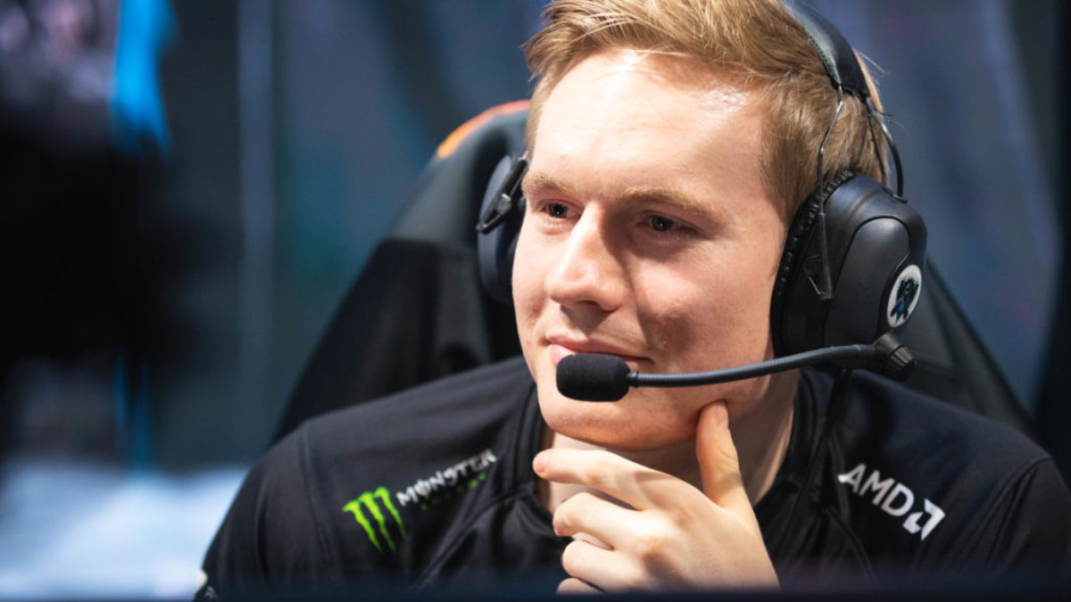 Broxah bị cộng đồng phản pháo vì nói dùng Tốc Biến nút F là 'gà' - 'Ý ...