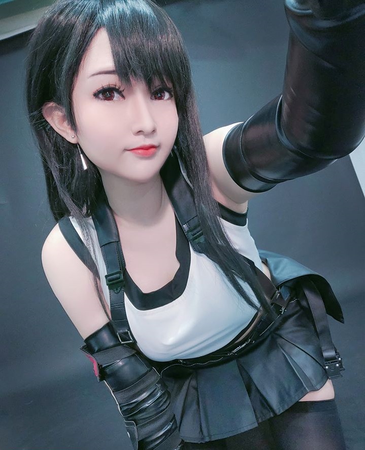 Ngắm nữ game thủ Việt cực xinh khi cosplay Tifa, đã thế còn là CTer ...