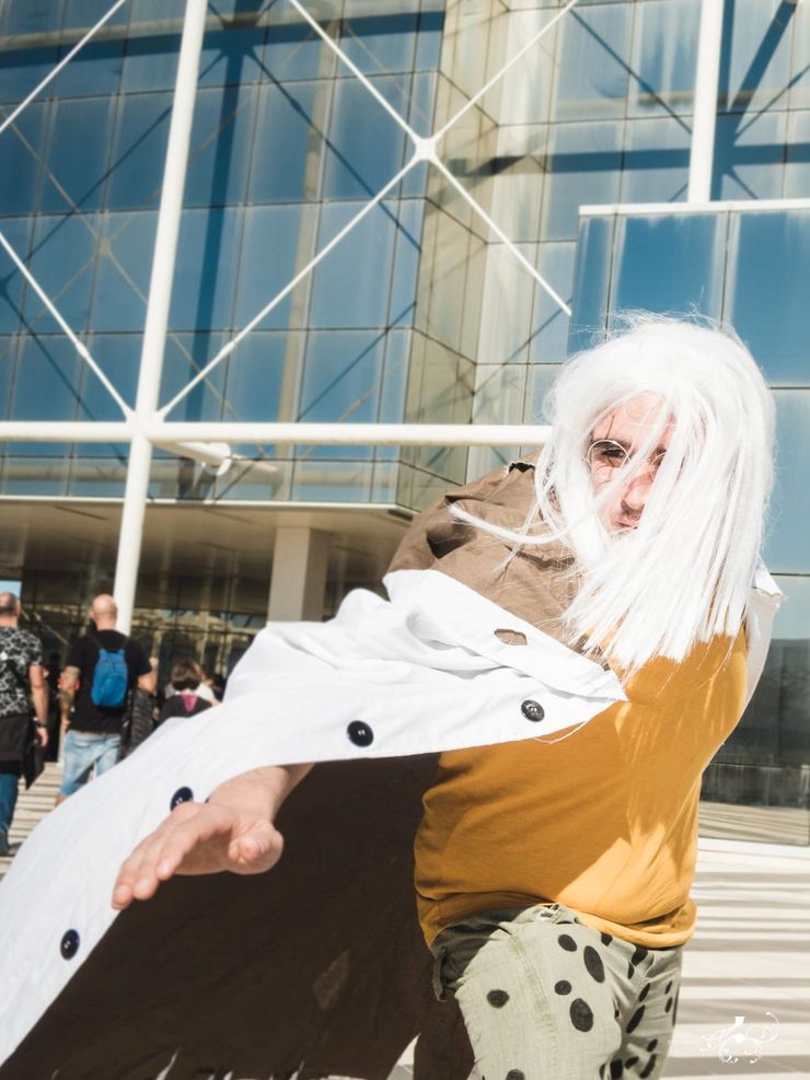 One Piece: 10 phiên bản cosplay Vua Bóng Tối Silvers Rayleigh như bước ...