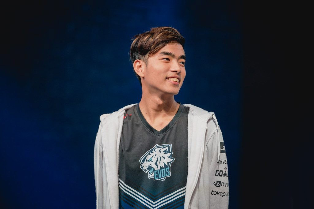 Liệu một mình Zeros có là đủ để EVOS Esports từ form 'Mèo Trắng' hóa ...