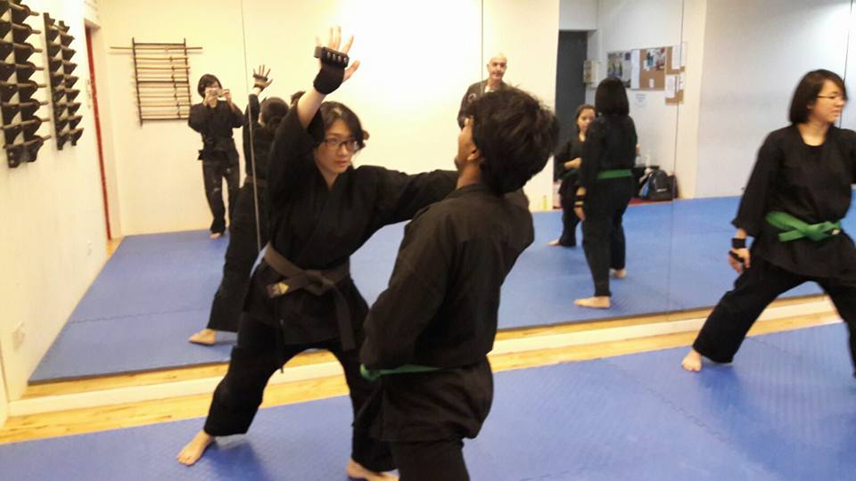 Shuko - Món công cụ bí mật của ninja mà có thể bạn chưa biết