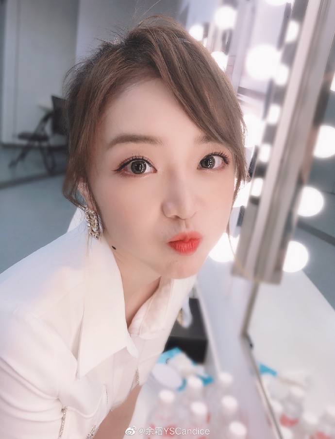 Nữ thần LPL - Candice Dư Sương gây sốc khi bất ngờ tuyên bố chia tay ...