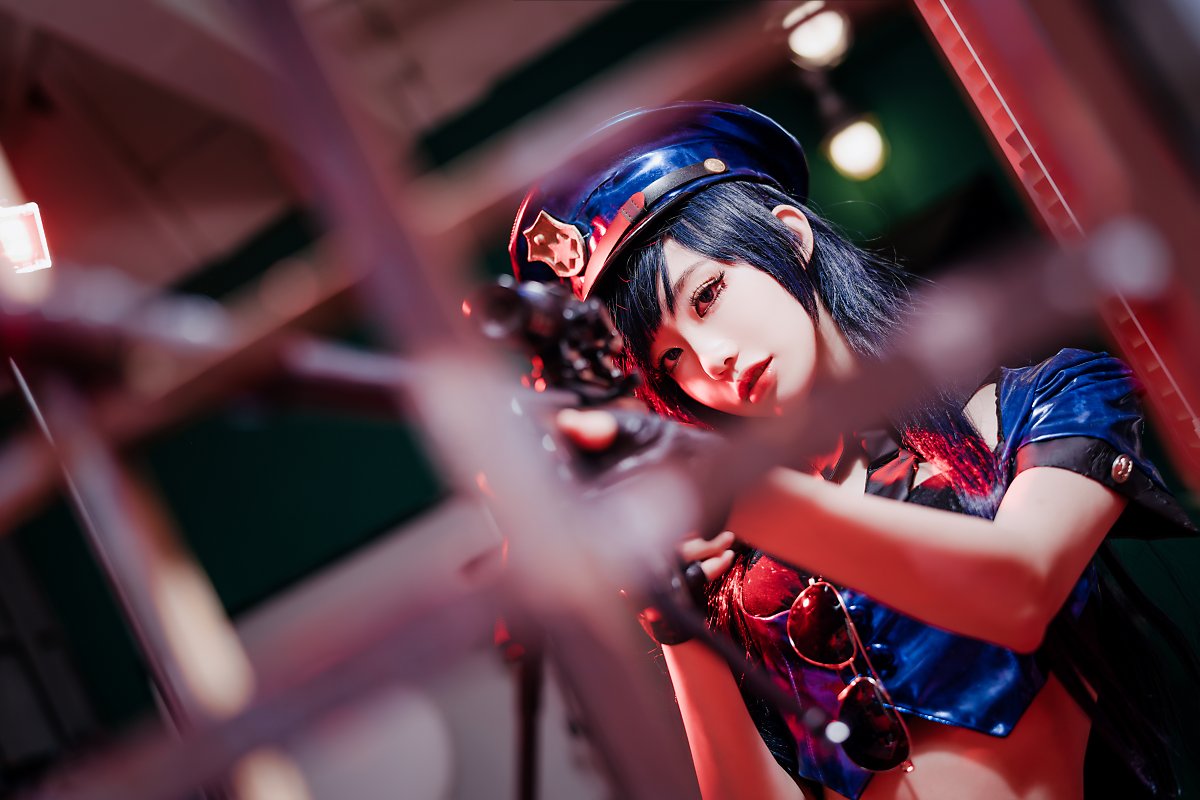 "Rụng tim" với bộ ảnh cosplay Caitlyn xinh như mộng, nhìn là muốn "tan ...
