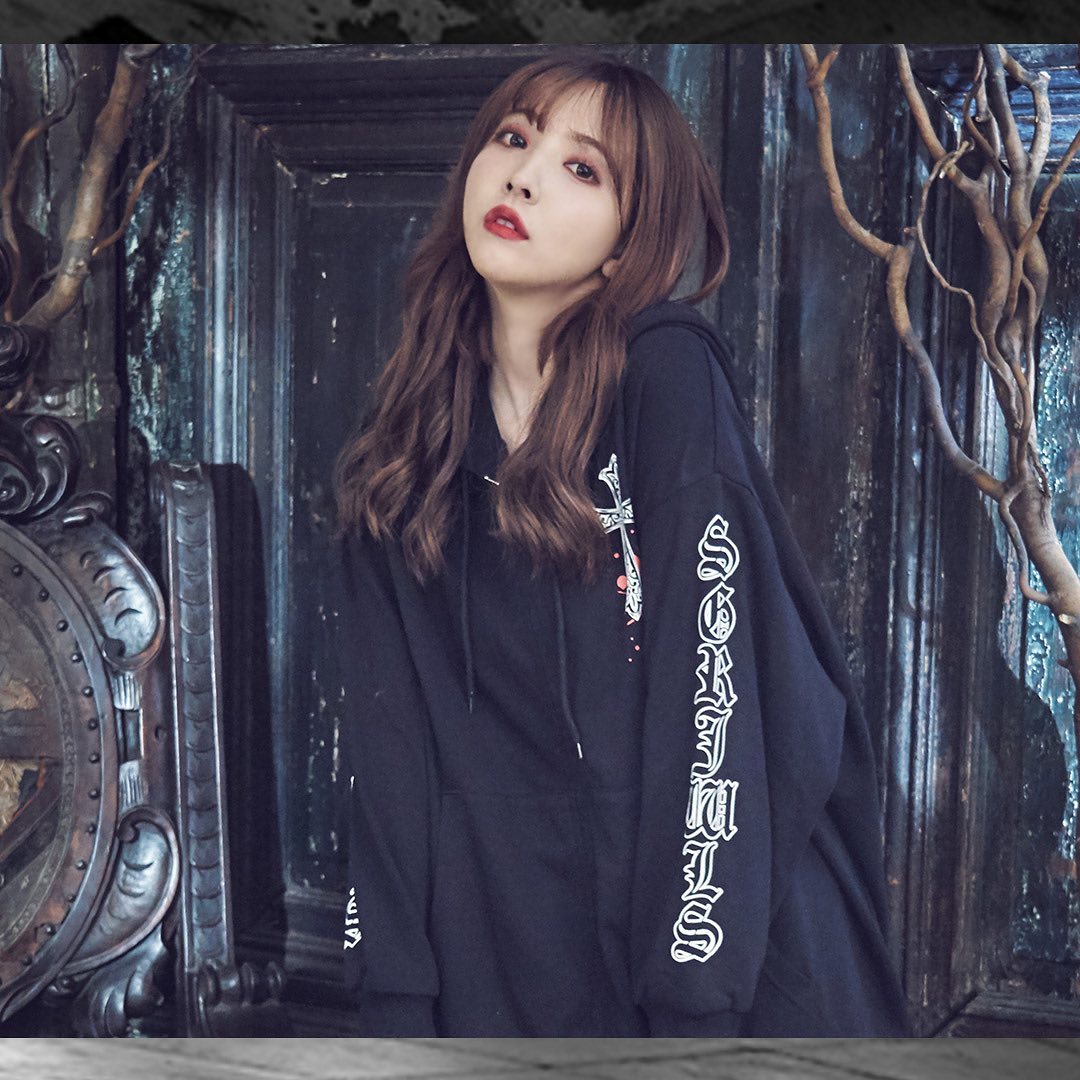 Yua Mikami Tiếp Tục Chiều Lòng Fan Ra Mắt Bộ ảnh Thời Trang đầy Sexy