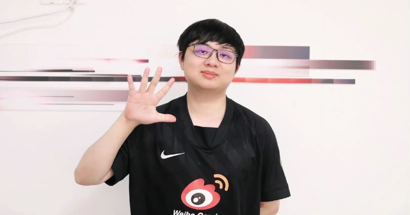 Tuyển thủ Esports thành công nhất Việt Nam giàu như thế nào?