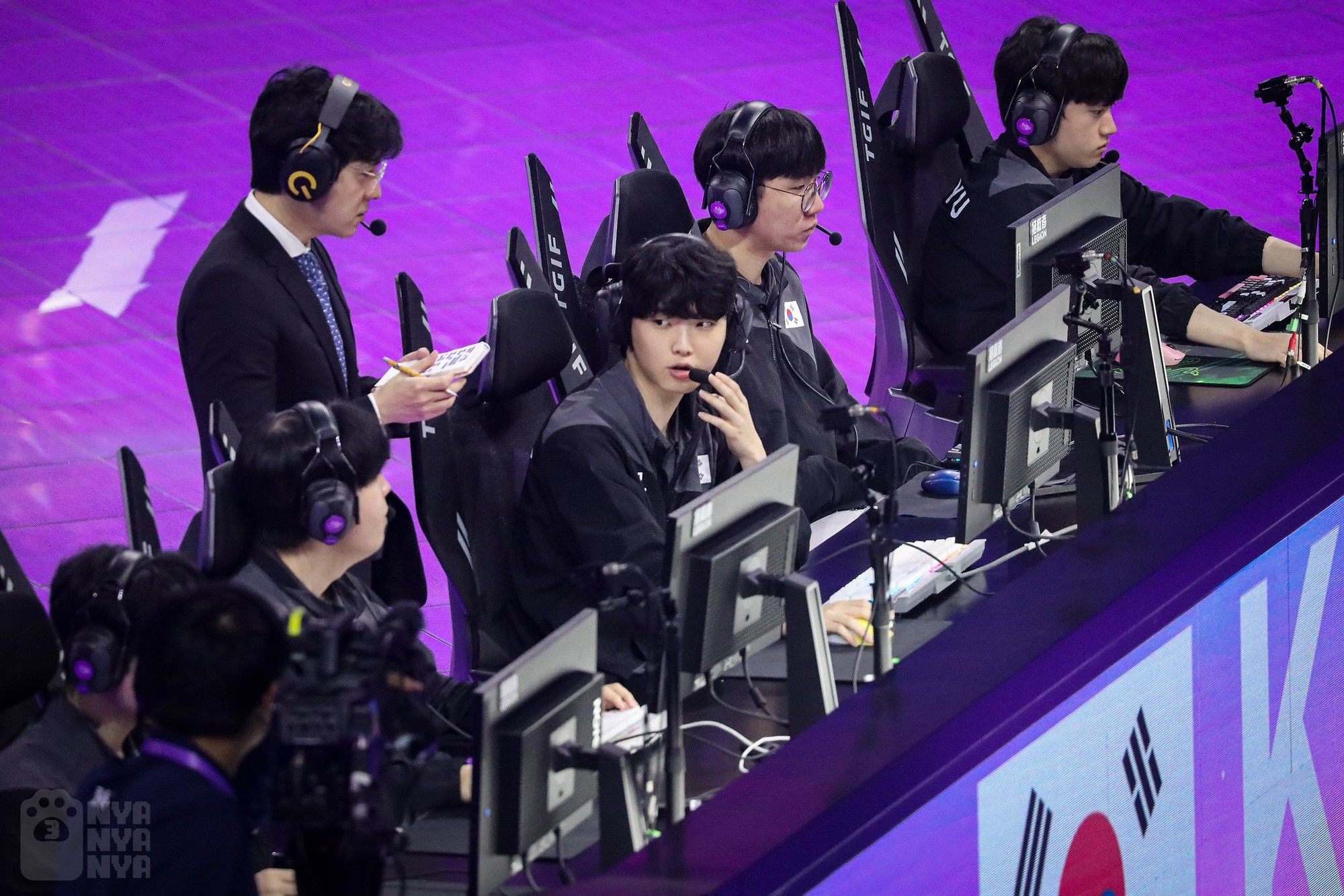 Chứng kiến Chovy thể hiện trước Knight, fan LCK chốt luôn tương lai của khu vực tại CKTG 2023