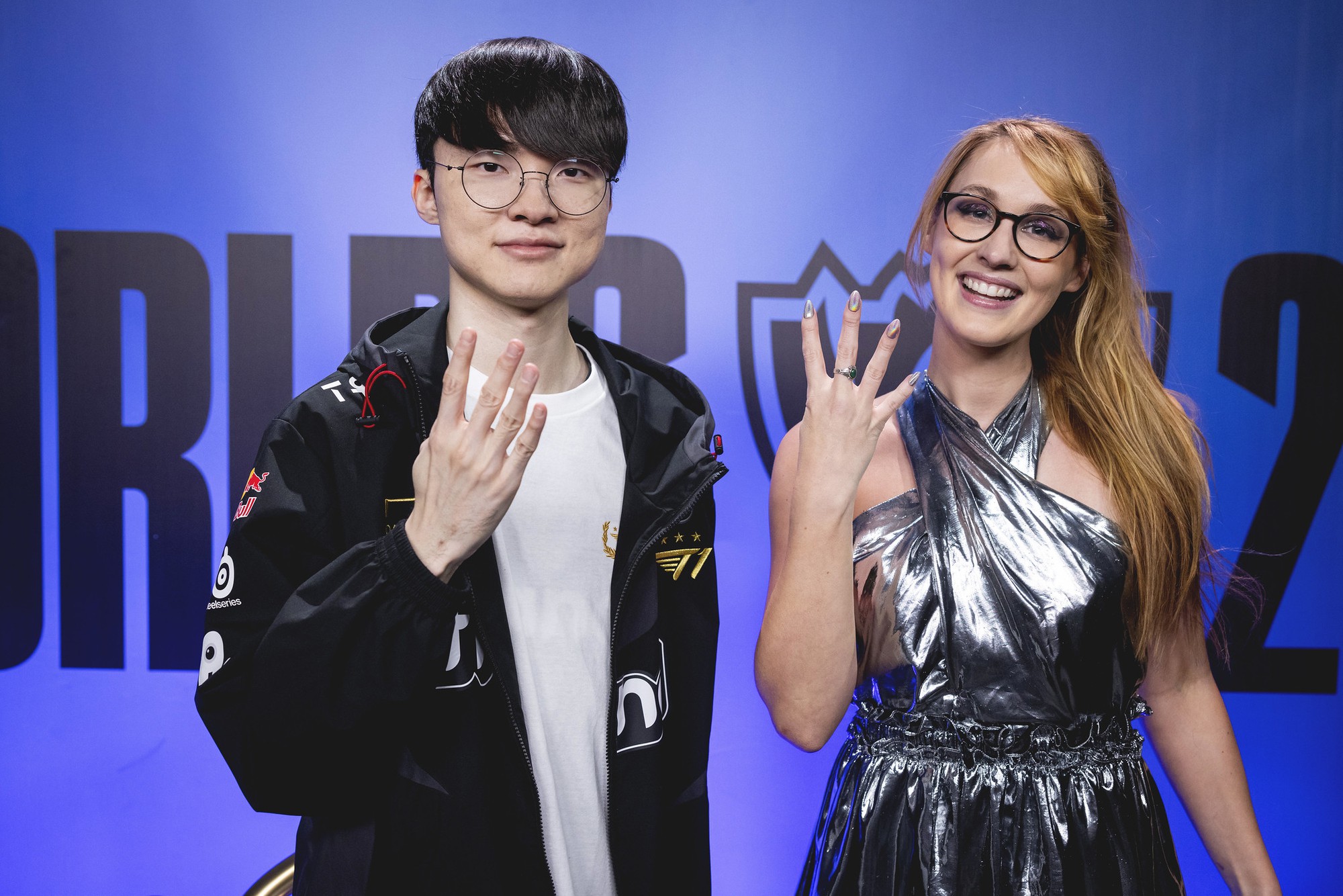 Trong cùng ngày, Faker và T1 lập một loạt kỷ lục lịch sử mà không một ...