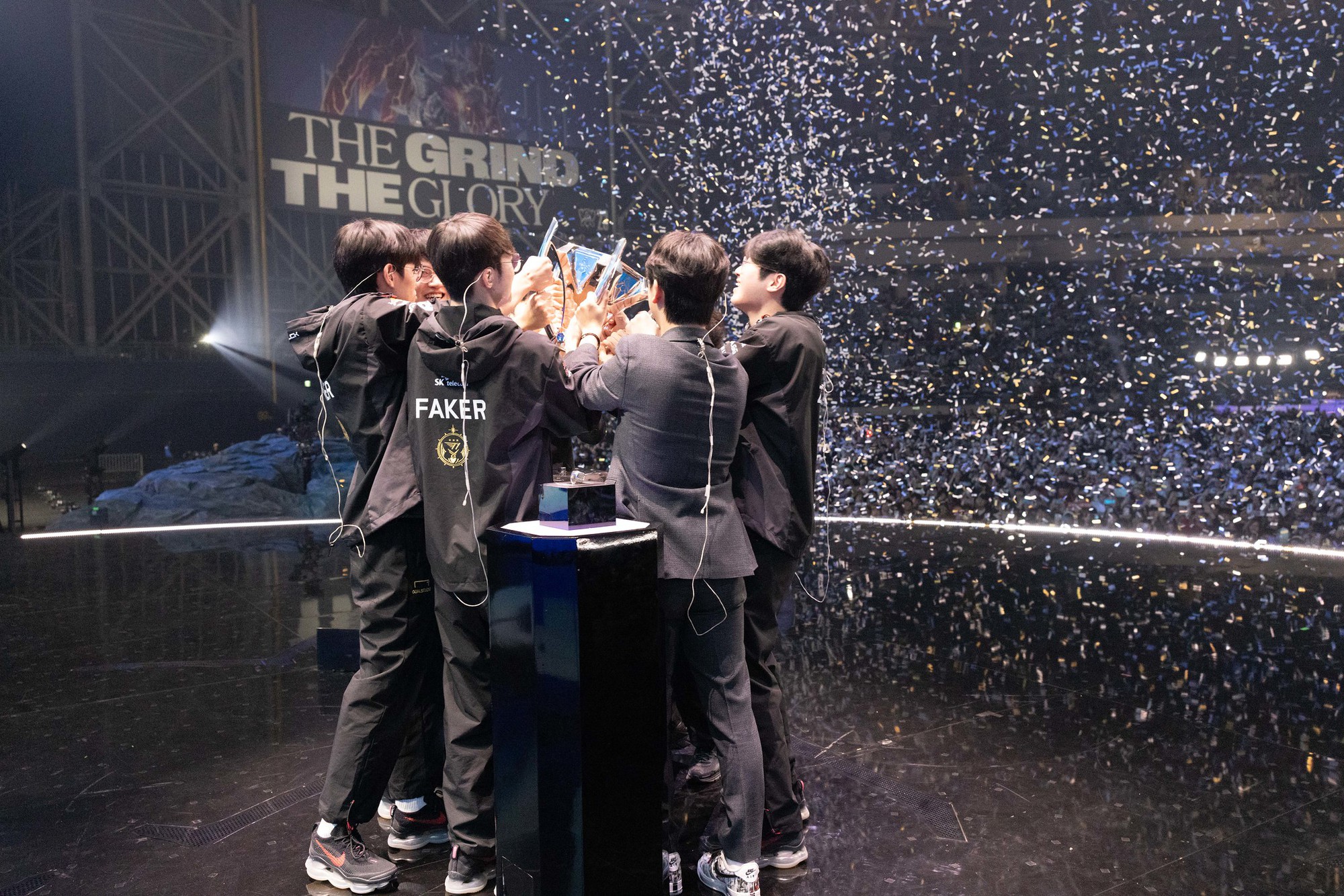 Gen.G chưa kịp nổ "bom tấn" đã bị CEO T1 leak sạch khiến khán giả cực ...