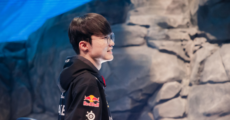 Chẳng mấy khi lên stream, Faker bị Riot "bóp cực mạnh" và cái kết ấm lòng