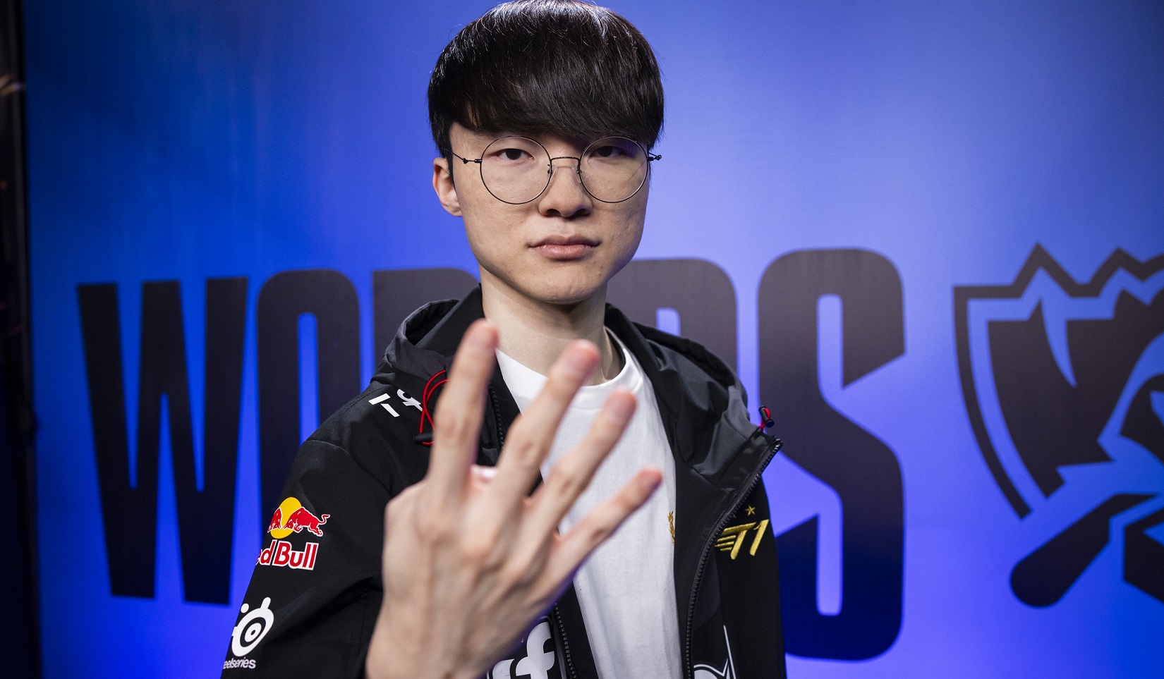 Faker lập cột mốc mới sau khi Meiko rời EDG, nhưng vẫn thua một tuyển thủ từ wildcard