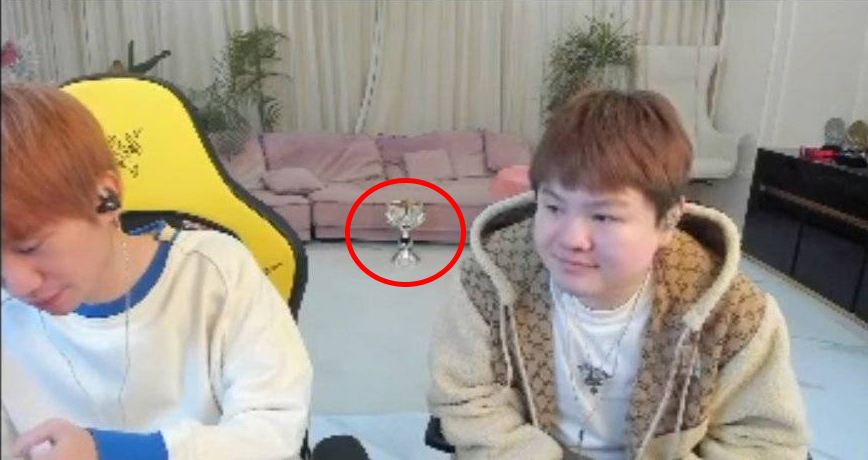 Doinb ngầm ám chỉ TheShy là 'cừu đen', BLĐ WBG phản ứng gay gắt và cái kết không ai ngờ