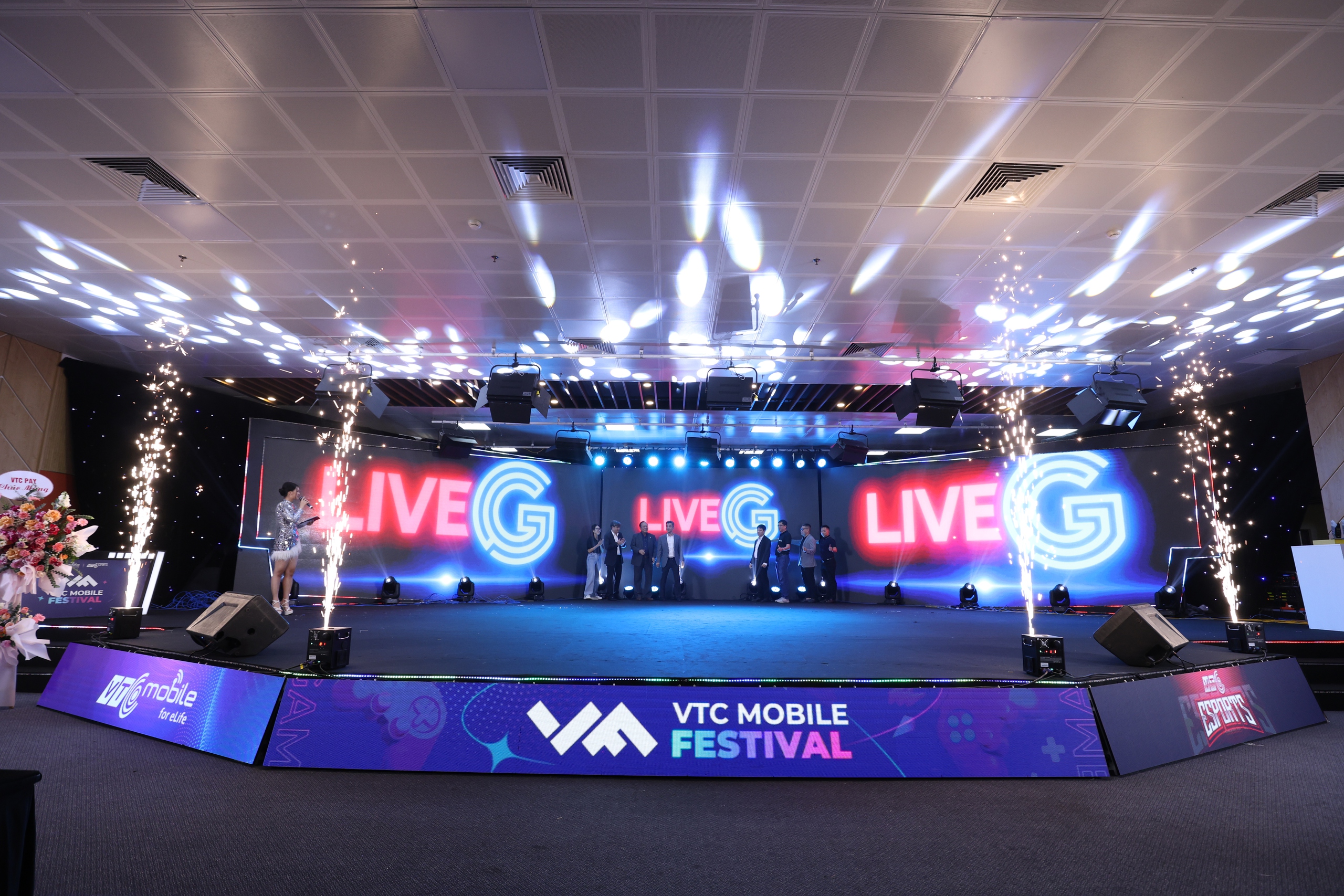 VTC Mobile Festival với hơn 4.000 game thủ tham gia - “Đại tiệc” tri ân ...