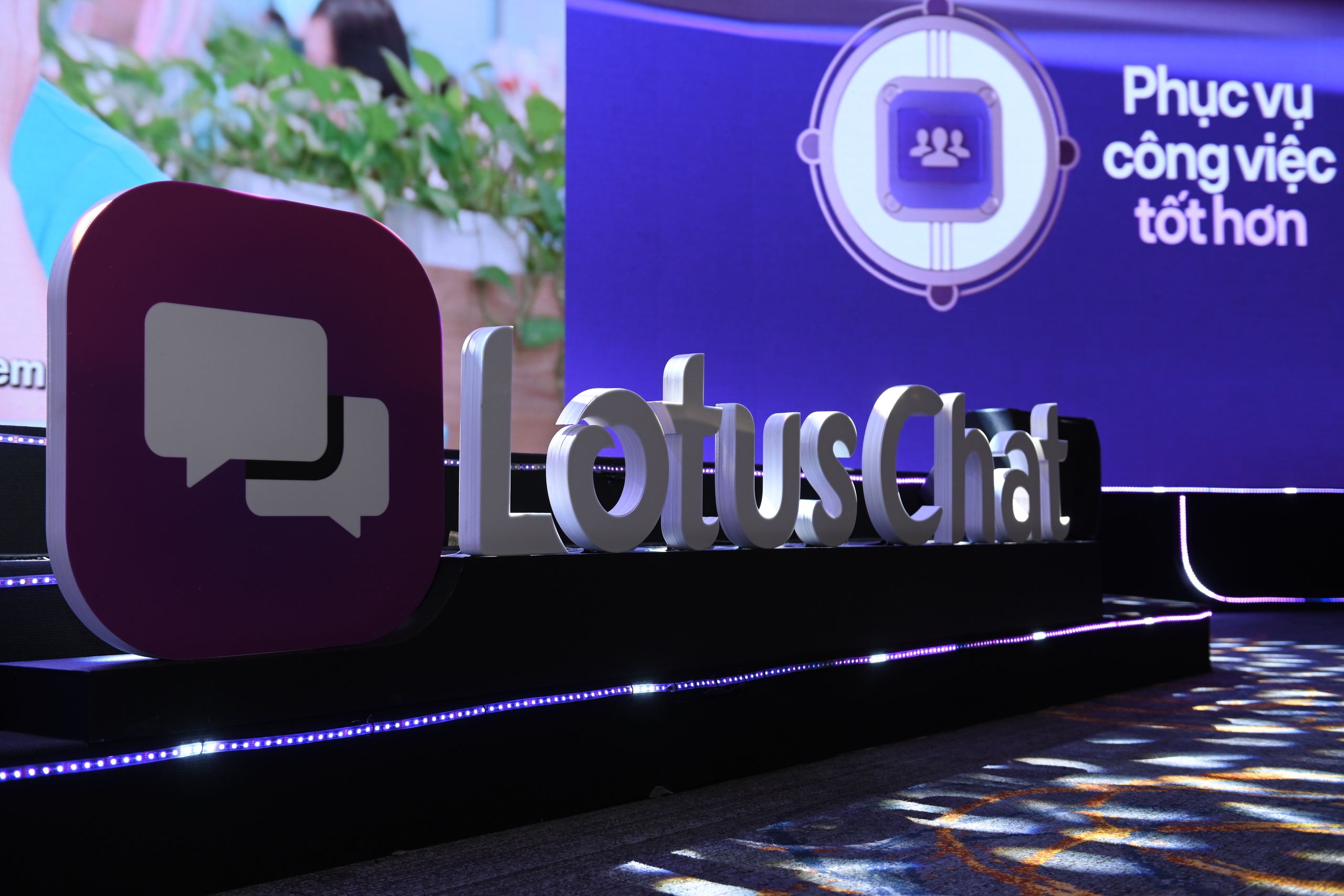Lotus Chat - Ứng dụng chat "made in Việt Nam" trước giờ G ra mắt chính thức
