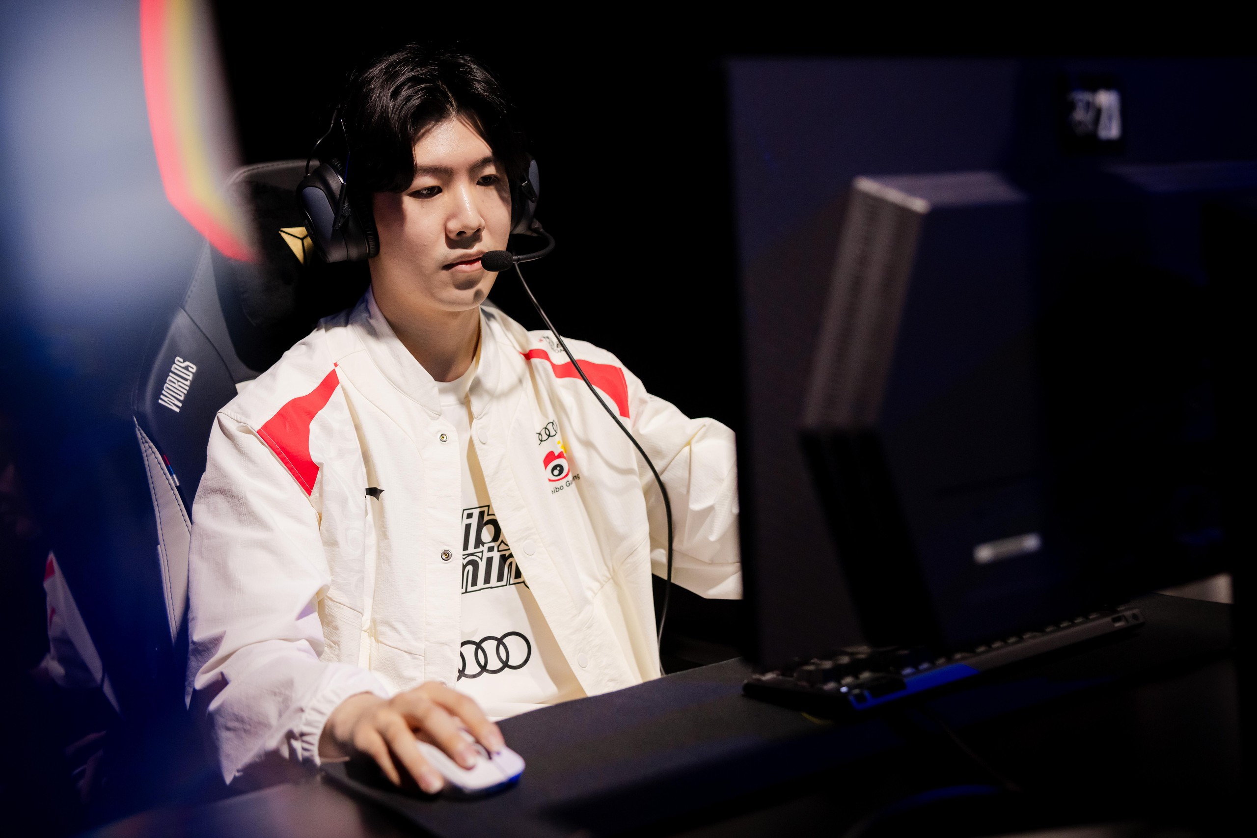 LPL rơi vào tình trạng "báo động đỏ", nguyên nhân lại từ LCK