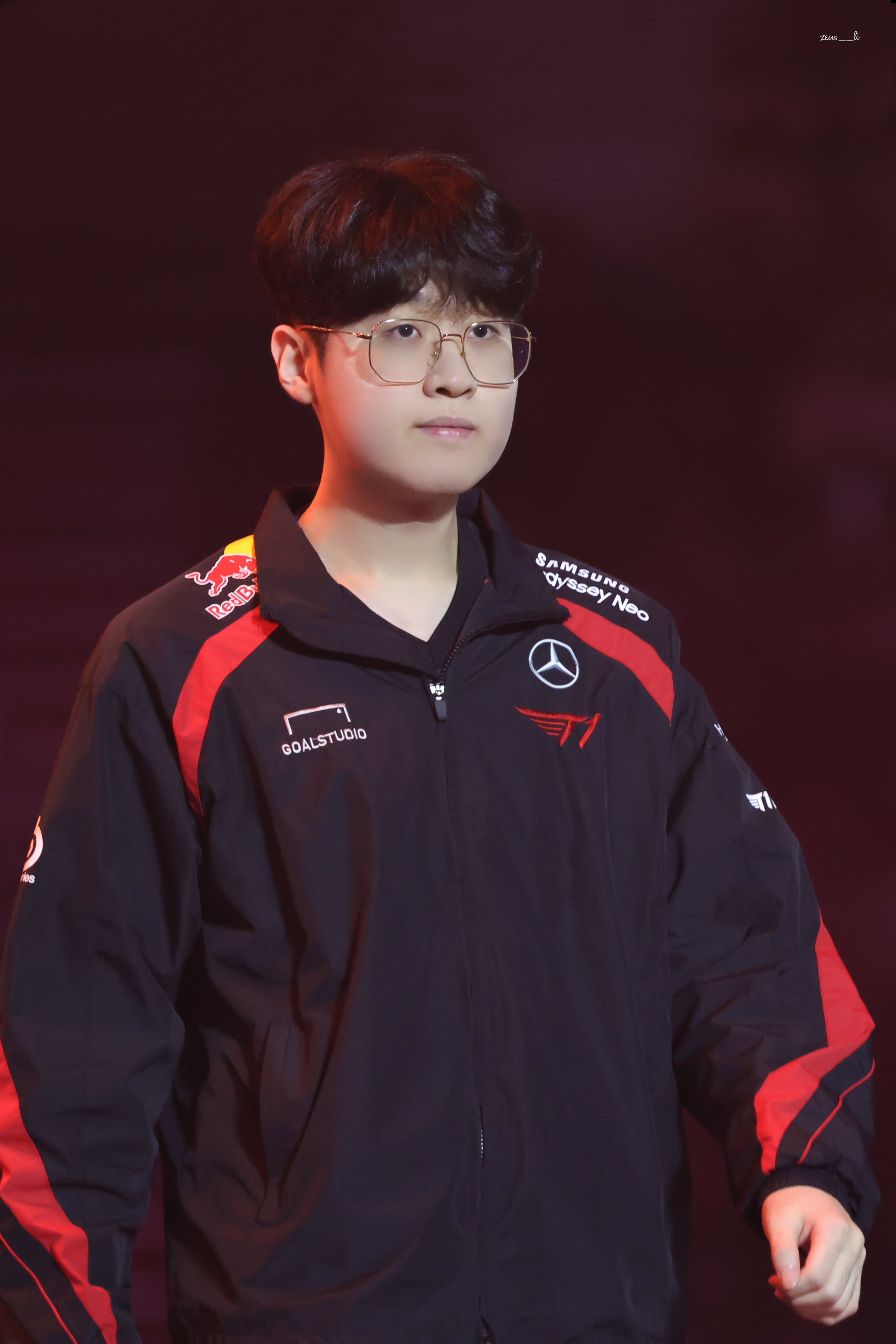 Đều cống hiến hết sức, nhưng T1 vẫn có những sai lầm chí mạng dẫn đến ...