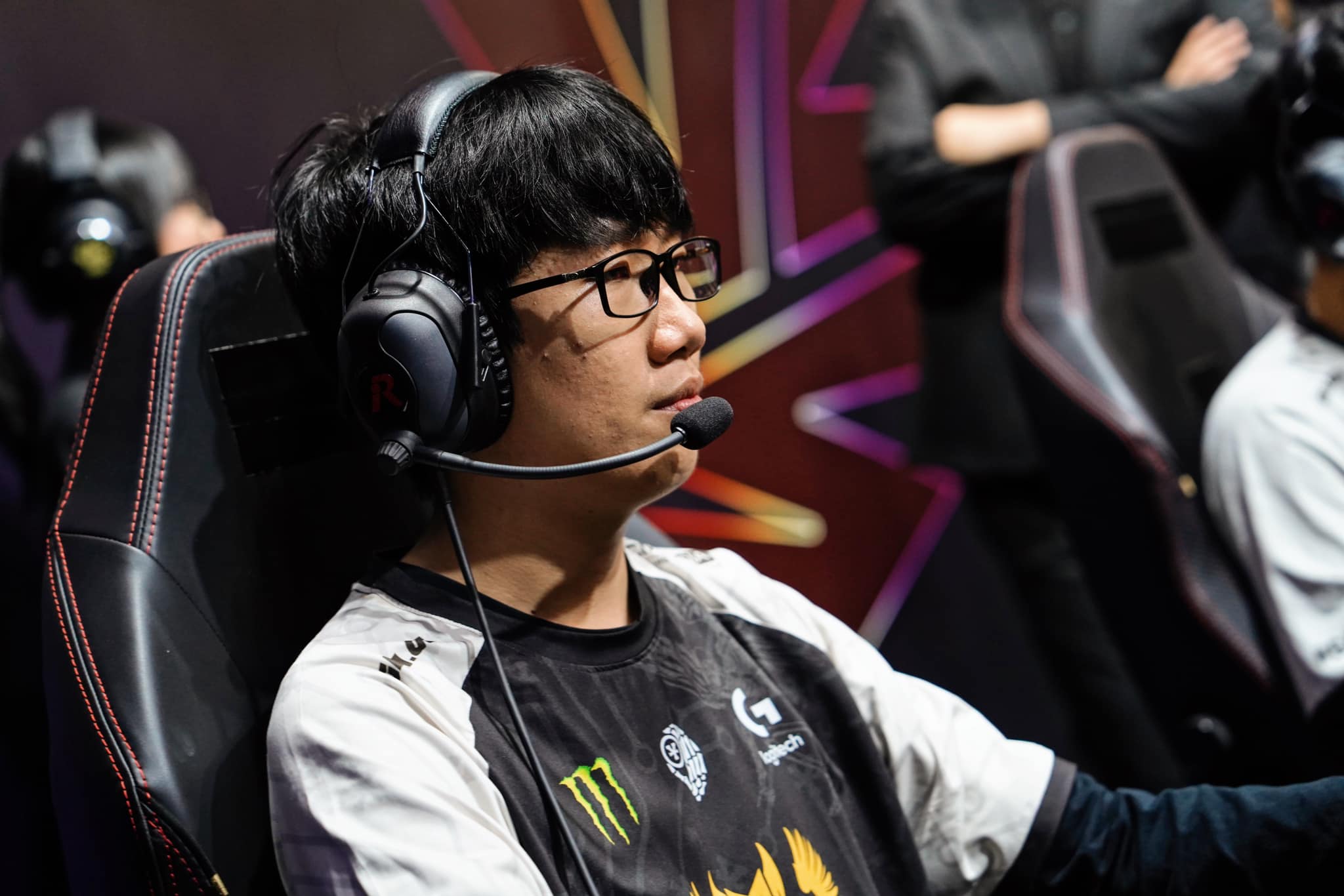 GAM tạo cột mốc mới trong lịch sử VCS, VKE vô tình lại "gặp khó" vì ...