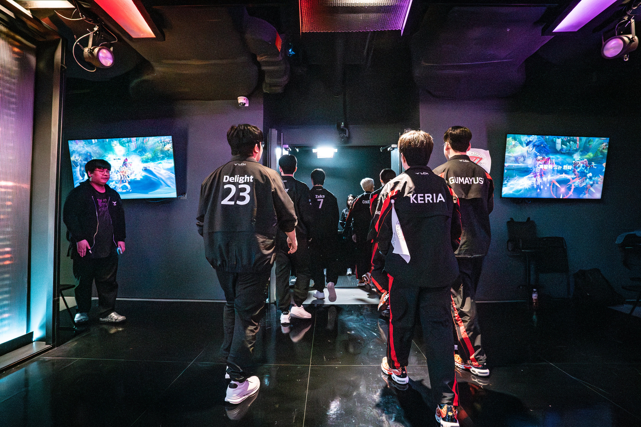 Huyền thoại LEC tiết lộ sự thật "gây sốc" về vụ DDoS của T1, thậm chí có thể hủy hoại cả tổ chức