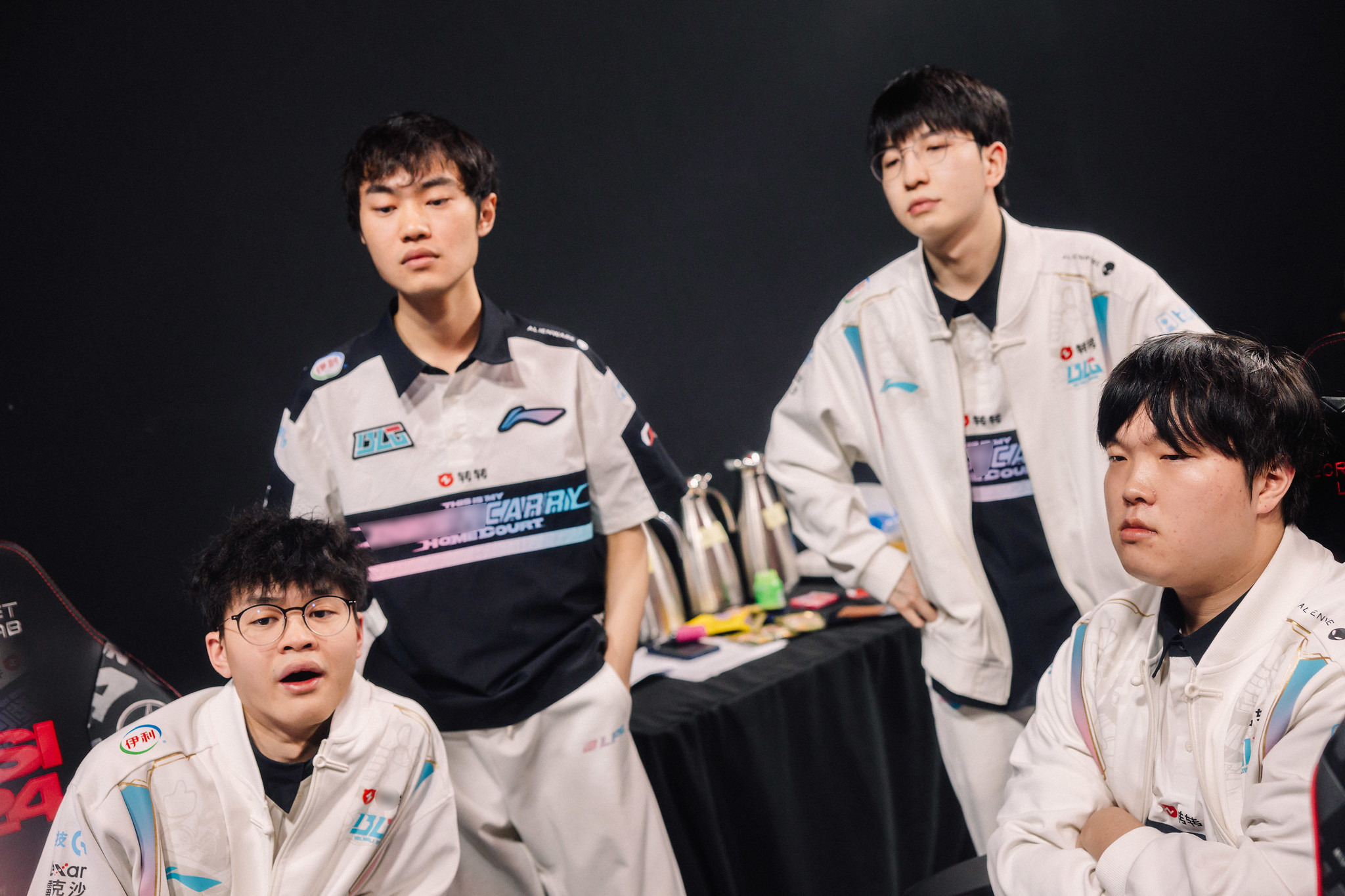 Knight lập thành tích đáng xấu hổ "vô tiền khoáng hậu" trong sự nghiệp sau trận thắng PSG Talon