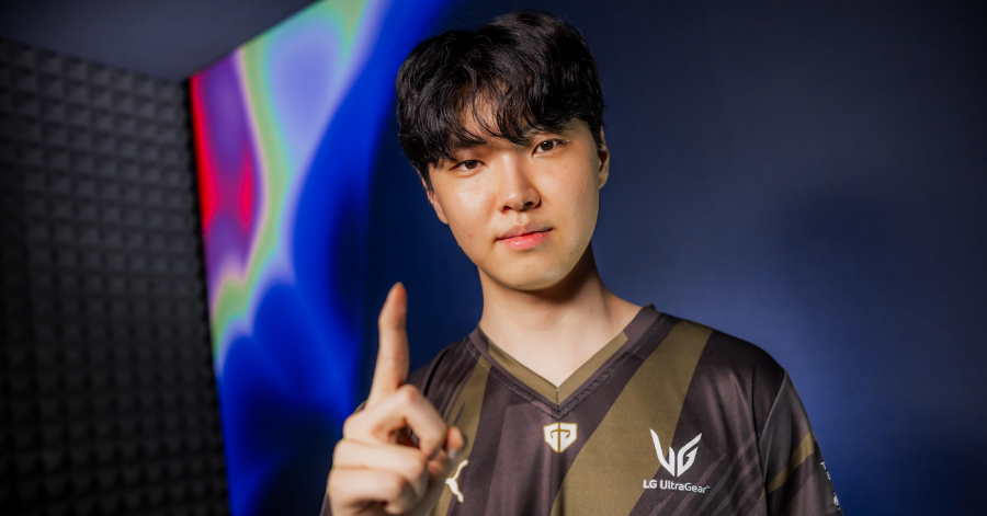 Vừa làm nên cột mốc sự nghiệp, Chovy có phát ngôn "sốc" hướng về BLG