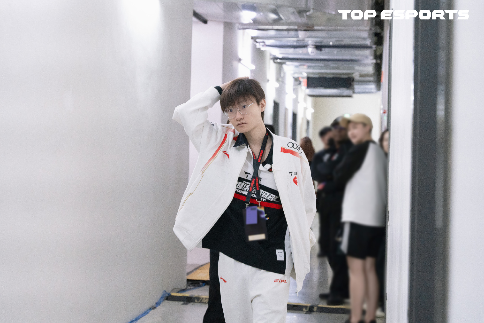 Nghi vấn tuyển thủ từng là FMVP CKTG lại vướng vào drama gây mâu thuẫn nội bộ