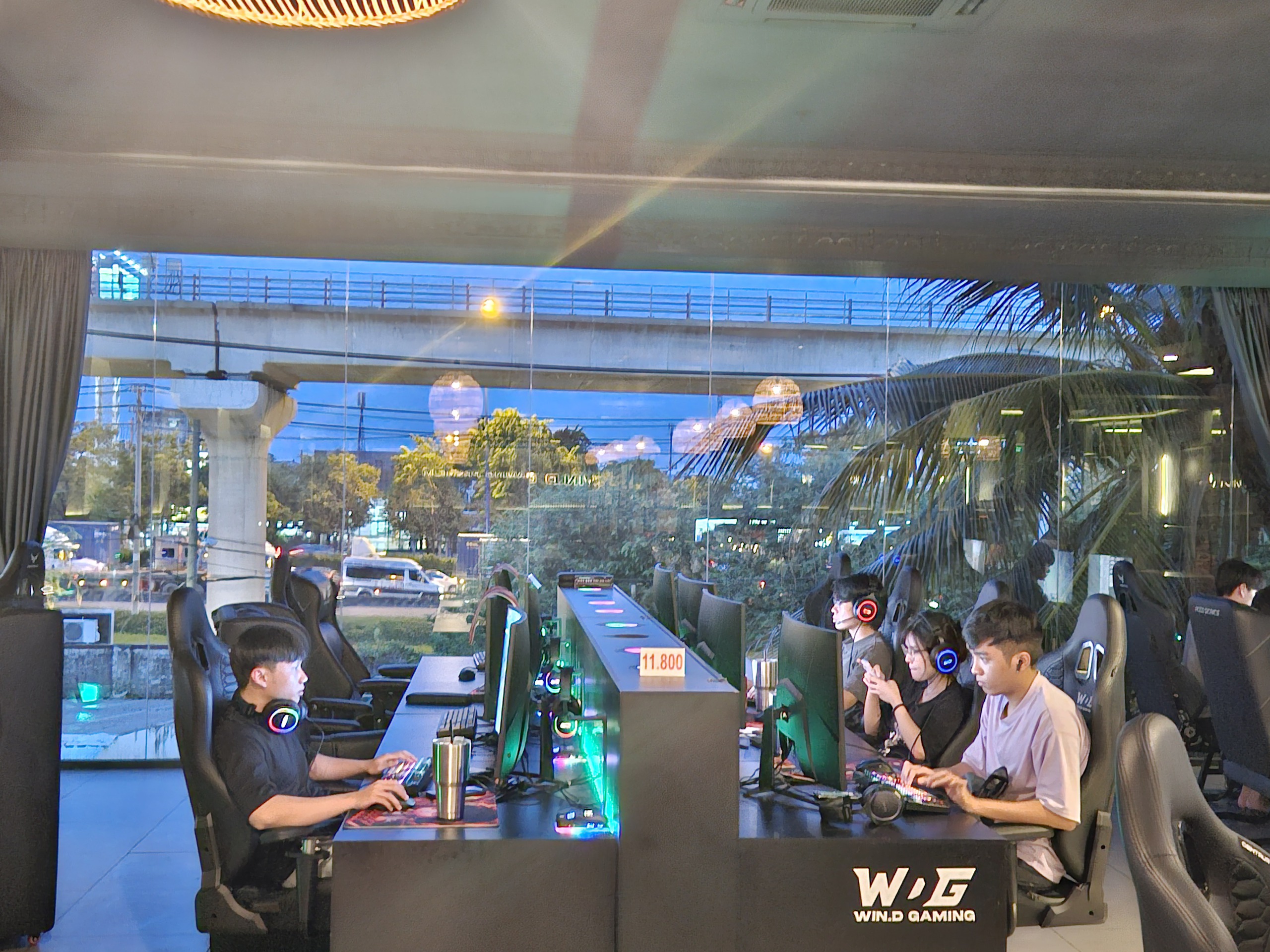 Cuối tuần đi đâu, chơi gì: Trải nghiệm dàn net "khủng", thiên đường cho ...