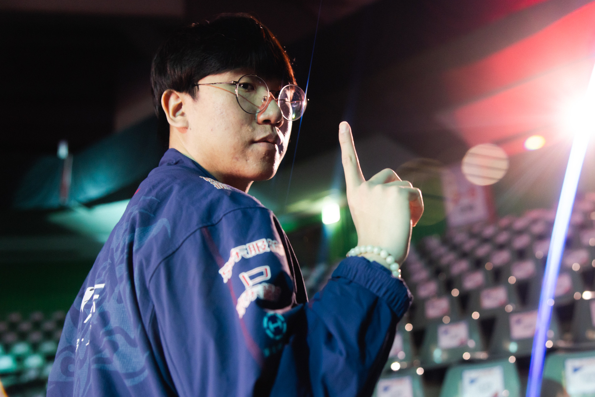 Ruler bất lực nhưng khán giả LPL vẫn có hành động đầy ấm áp