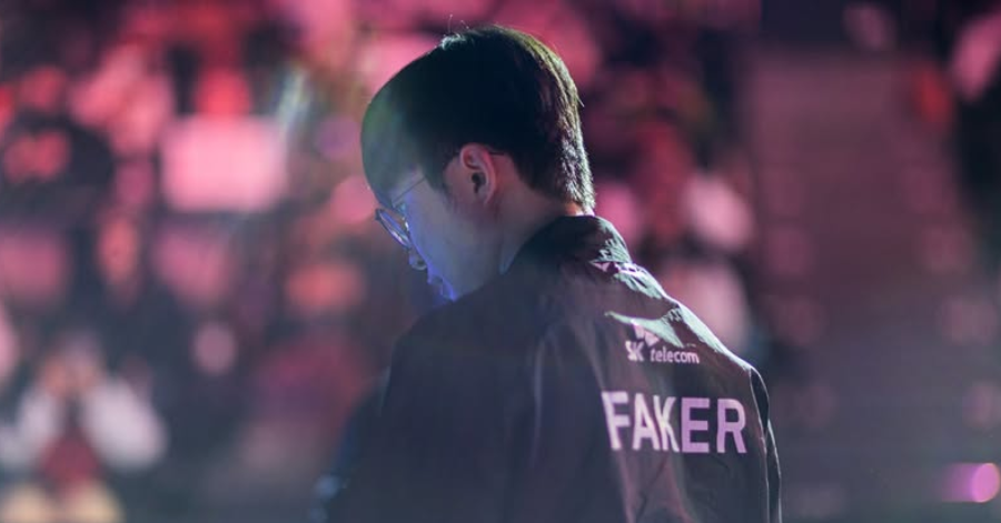 Faker khiến fan lo ngại với màn "phá sức" dù T1 đang có phong độ tốt