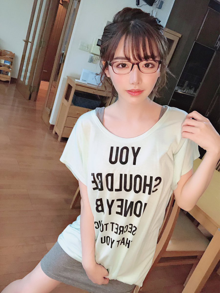 Ngắm nhan sắc của Eimi Fukada, tiểu mỹ nữ đứng top 1 BXH phim người lớn Nhật Bản