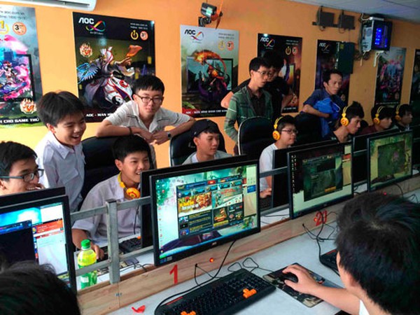 Chơi game hàng Net tại Việt Nam tốn bao nhiêu tiền?