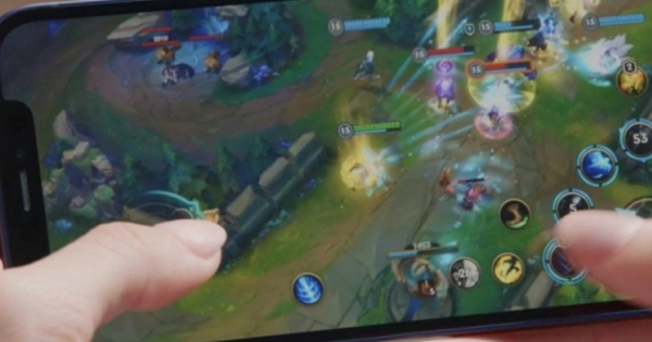 Bá đạo như game thủ Việt, dùng iPhone "hàng cổ" vẫn đòi tải game bom ...