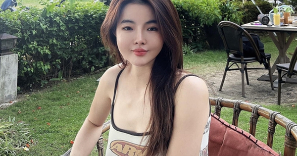 Bạn gái SofM bất ngờ tiết lộ chuyện hiếm, lần đầu tiên làm sau gần thập kỷ yêu nhau