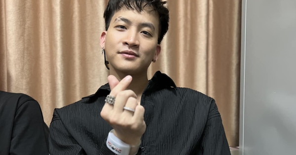 Streamer độc thân duy nhất của Team Refund nói một câu khiến fan nữ ...