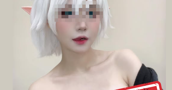 Cô nàng coser xinh đẹp, táo bạo khoe ảnh nhạy cảm để nhận lì xì