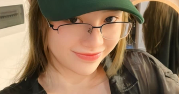 Mai Linh Zuto lại đăng ảnh mát mẻ, fan thả tim đến mức "liệt" phím