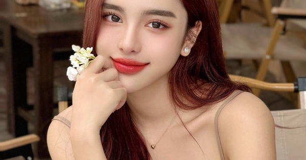 Nhan sắc ngày càng lên hương, tậu xế hộp, nhà riêng, streamer Tú Anh ...