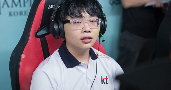 [Video] LCK Hè 2017 đầy oi khói với Afreeca Freecs vs kt Rolster