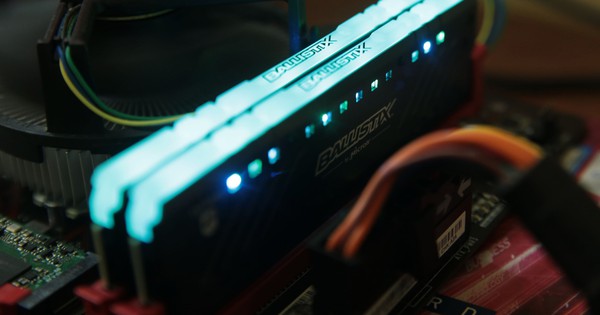 Cận cảnh KIT RAM Ballistix Tactical Tracer RGB chuyên game tại Việt Nam ...
