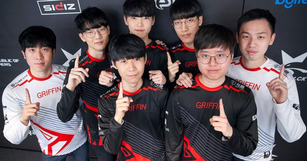 Cộng đồng LMHT chê trách SKT khi để thua Griffin 0-2: "Triều đại của Faker kết thúc rồi"
