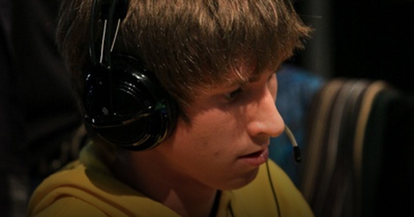 Huyền thoại DOTA 2 Dendi: LoL dễ chơi hơn so với DOTA
