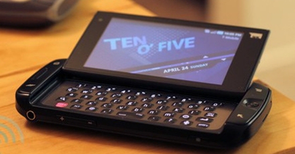 Đánh giá Sidekick 4G: Vang bóng một thời