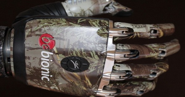 BeBionic 3: Bàn tay robot cử động siêu linh hoạt